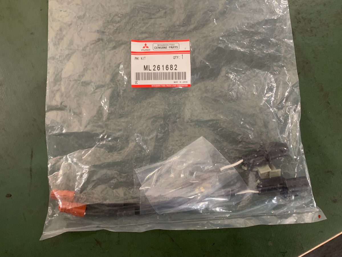 【三菱ふそう・キャンター】4P10 メーターパネル内にオレンジ色のブレーキパッドのランプが点灯した原因 パッドの交換をした話│ムーチョのお部屋 ...