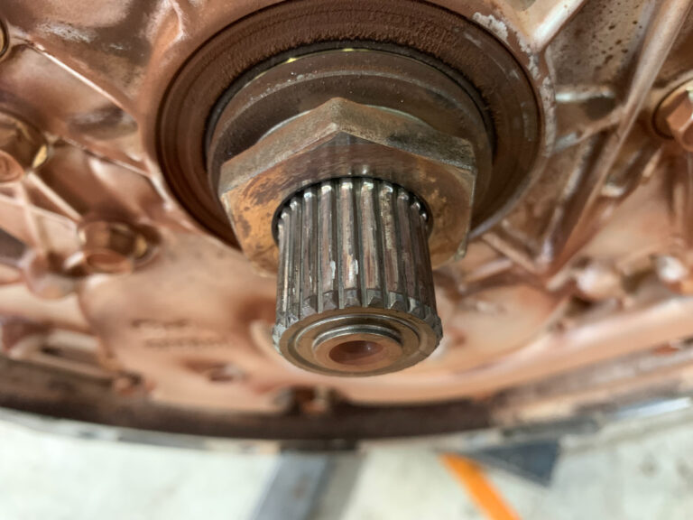 三菱ふそう キャンター 4P10エンジン DUONIC搭載オートマのギアが入らない。発進出来ない。シフトレバーは動く│ムーチョのお部屋